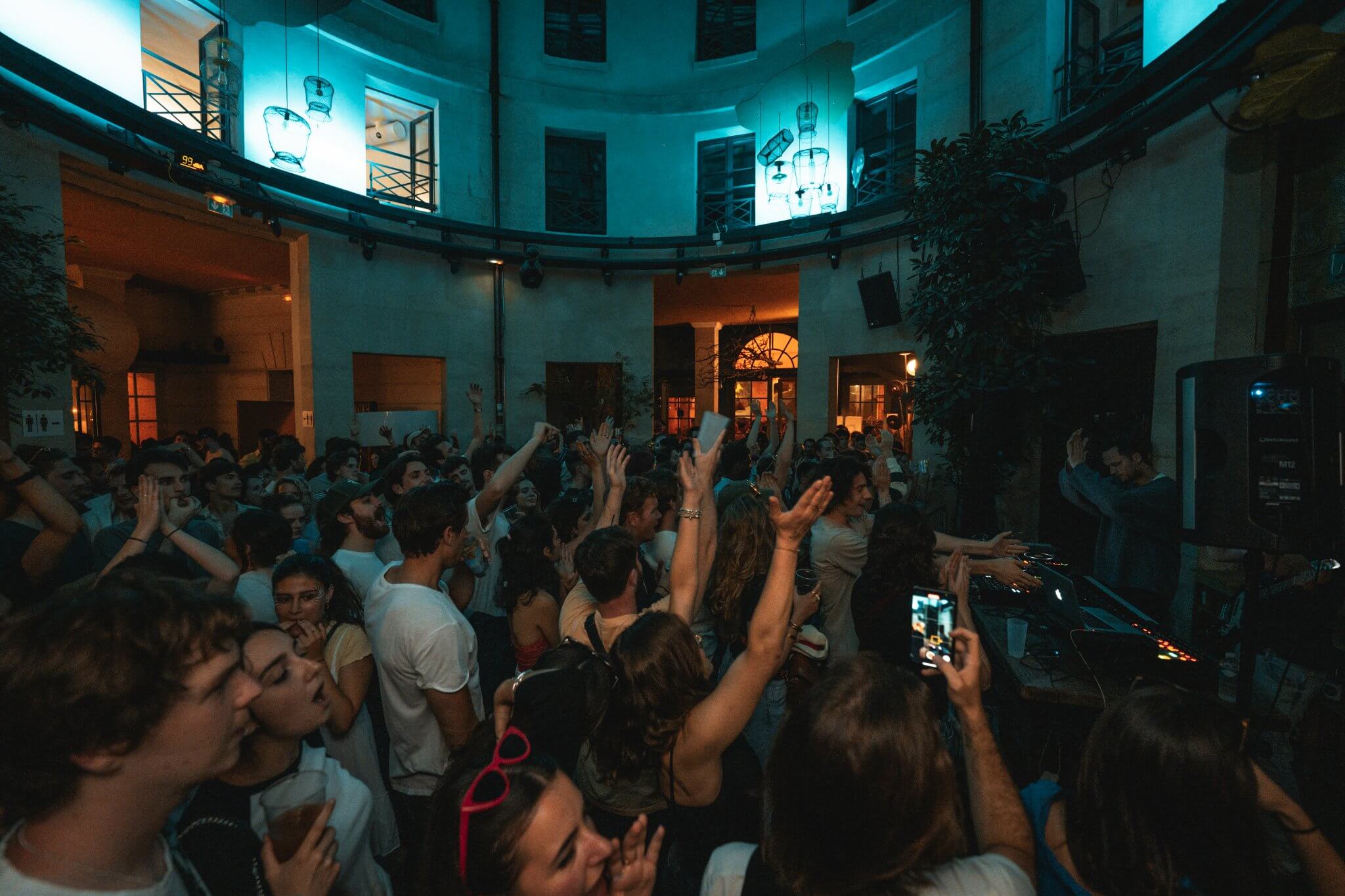 Climbing & Clubbing session ! - Climbing District