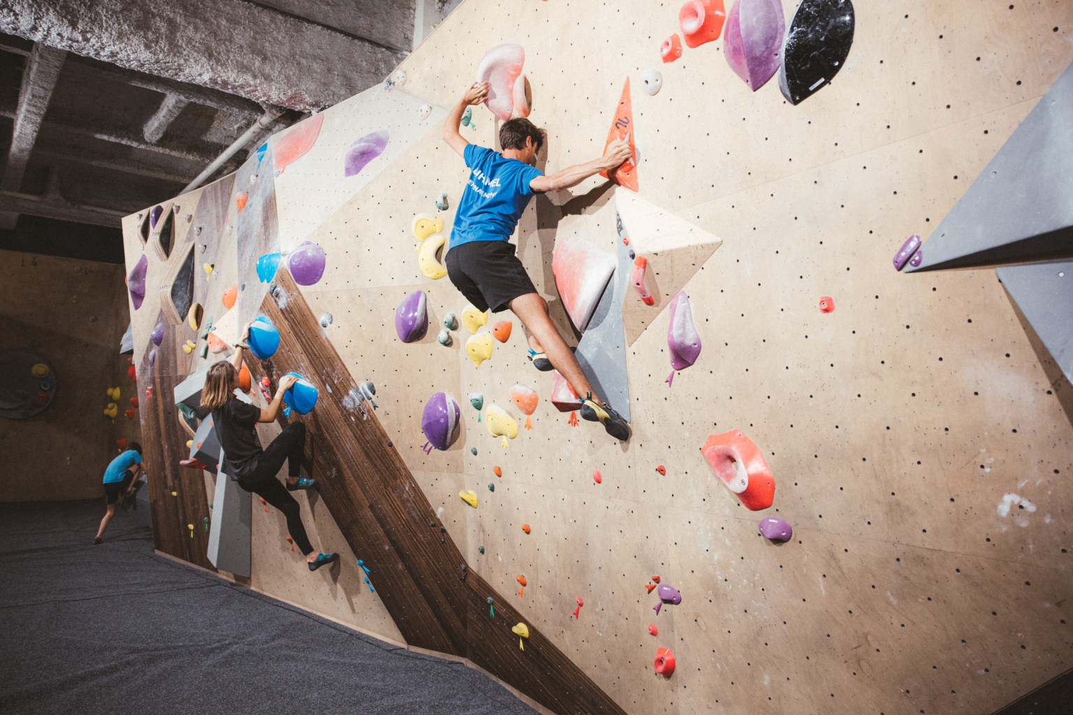 Accès aux espaces 11+, 14+ et adultes - Climbing District